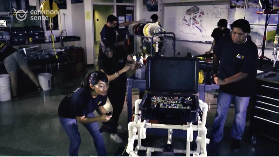 10 Great Movies for the STEM Classroom - 紅色廣告 REDAD®